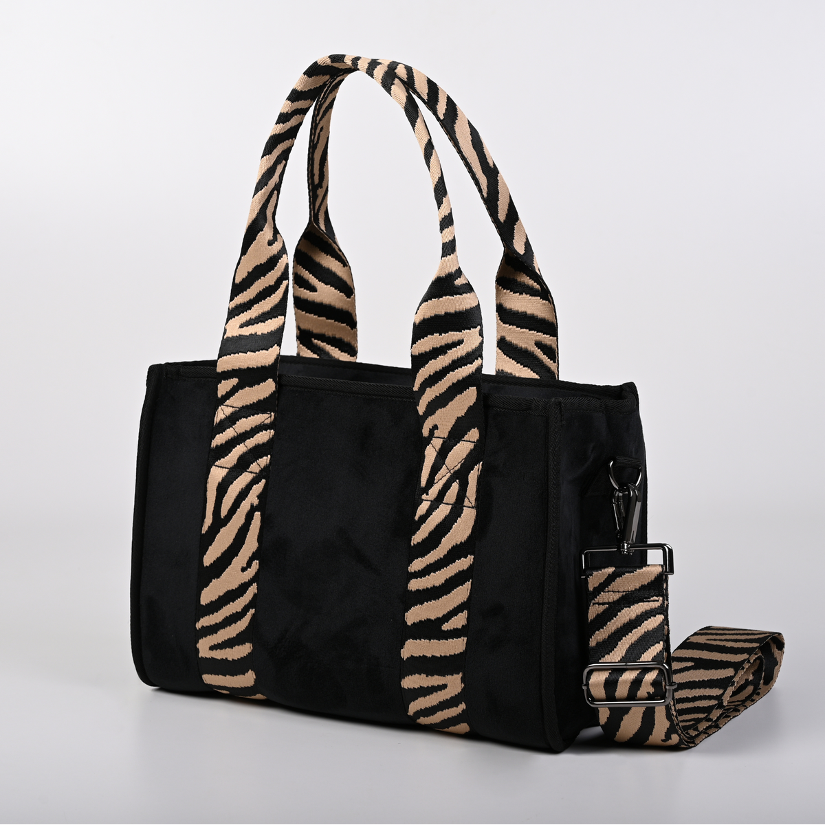 Mini Stella Black Velvet | Bazari